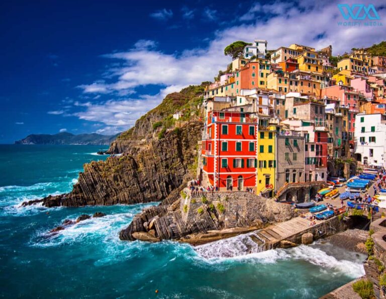 6 Colorful Destinations around the World